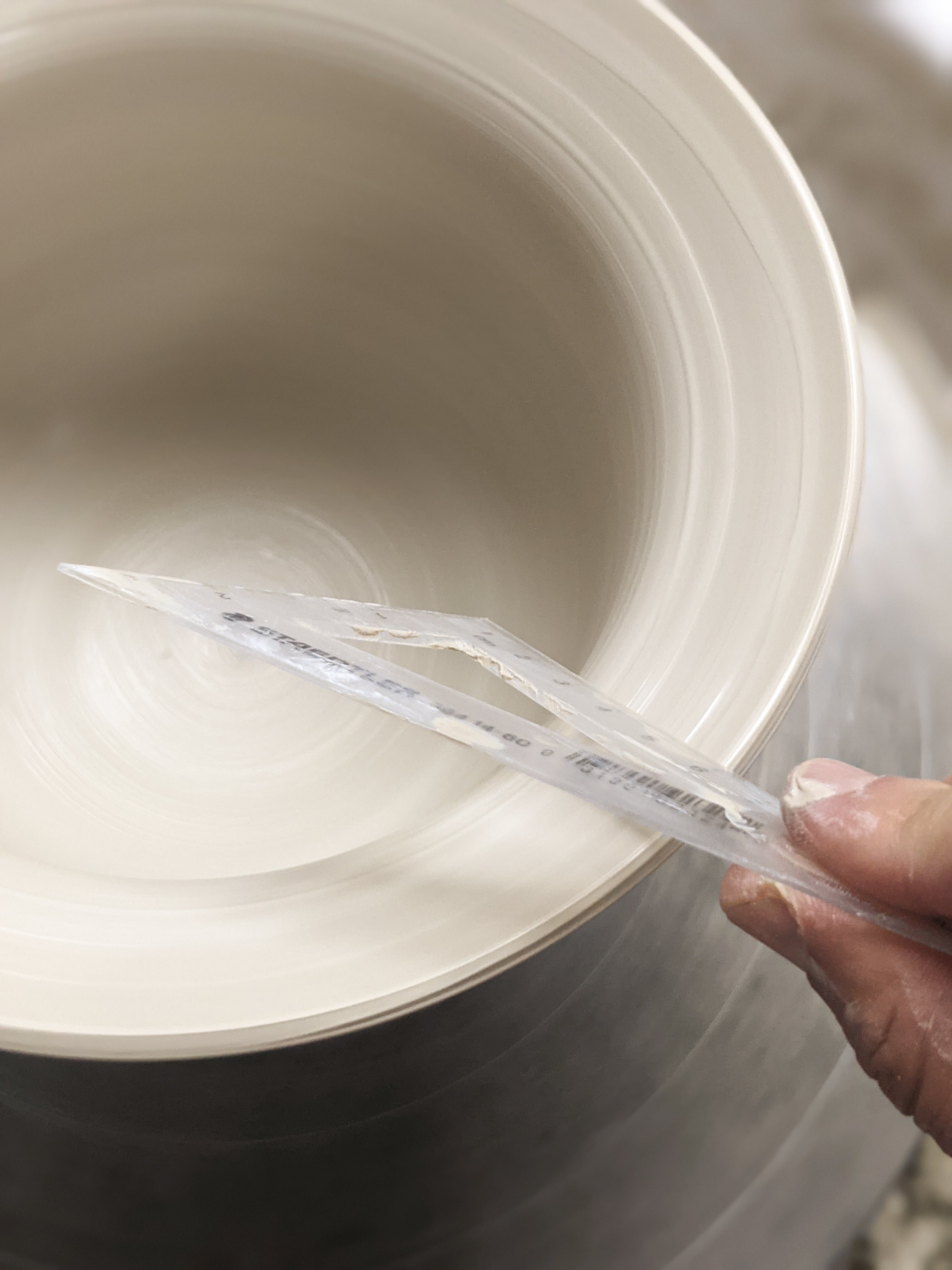 Astuce d’atelier: La libellule – Goye artiste céramiste